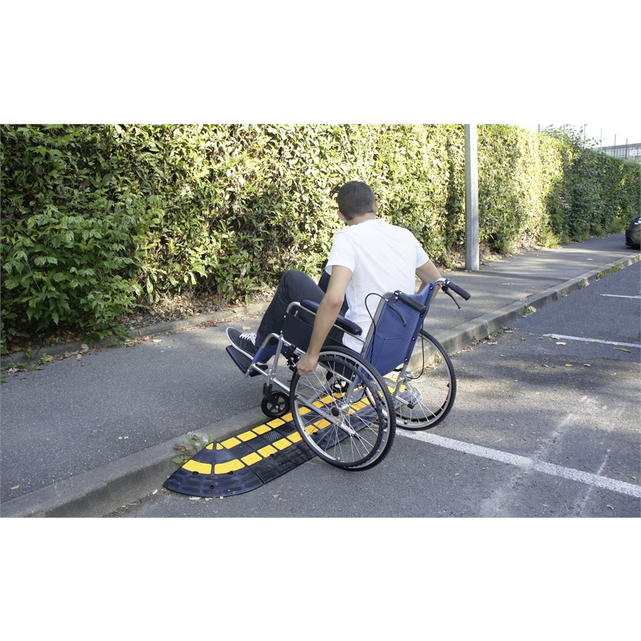 Rampe d'accès en caoutchouc de hauteur 10 cm VISO RR100ETI : Norauto.fr