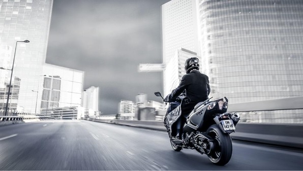 Pneu scooter, pneumatique, changement de pneu - Norauto